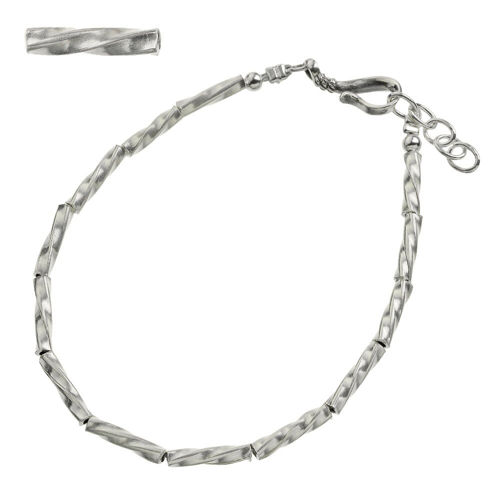 KAREN SILVER TWIST BEADS BRACELETカレンシルバーツイストビーズブレスレット ねじれ形状のパイプビーズを使用したカジュアルコーデに合うブレスレットです。 カレンシルバー製ビーズを使用カレンシルバーは銀純度95%...
