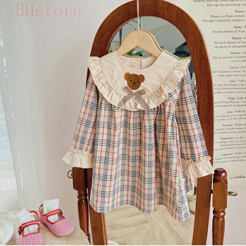 【サンドレス】お洒落な、夏に大活躍の爽やかでかわいい花柄ワンピースが登場！【素材】通気性に優れているコットン混紡素材で着心地がいいです。【フレア】綺麗に広がるaラインフレアデザインでボリュームup！【ワンポイント】キュートな花柄を施し、レー...