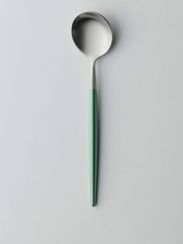 BISON PAO〈Bison Pao パオ マットシルバー仕上げ〉 巧みの職人におけるカトラリーの伝統を受け継ぎながらも、デザイン性だけでなく使い心地にもこだわって造られています。 日本人の手に馴染みやすくした造りで各シリーズを開発をして...