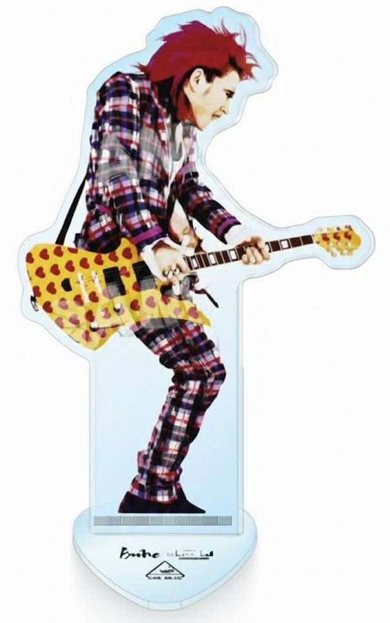 hideくじ2026 B賞 アクリルスタンド クリアスタンド2は、1997年「WooFer!!」リリース期のPUNK衣装フォトを使用したメモリアル仕様、サイズ約W100×H150mm以内で、台座には「hide」「hide with LEMO...