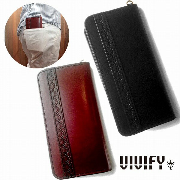 ＊こちらのアイテムは受注生産となります。 MATERIAL： leather,brass SIZE： 9.5cm x 18.5cm(閉時) COMMENT： VIVIFYの工房にて、民族柄（恵みの意味を持つレインクラウド柄）を彫金用ローラー...