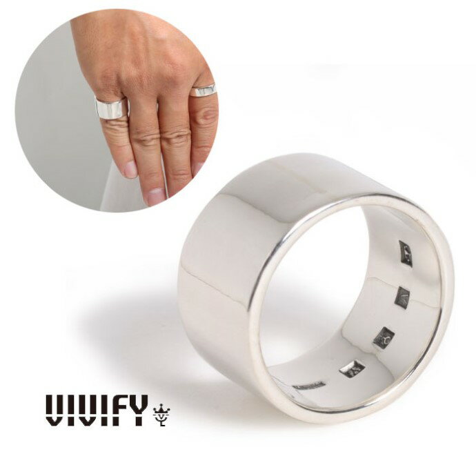 ＊こちらのアイテムは受注生産となります。 ＊付属でVIVIFYオリジナルの黒い巾着袋orBOXが付属します。 素材:ag925silver 厚さ:約1.7mm 幅:約 12mm 12mm幅の平角地金から制作する鏡面仕上げのプレーンリングです...