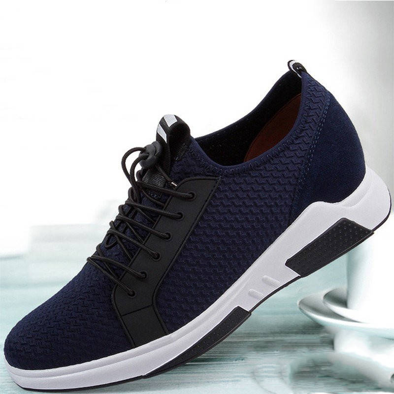 サイズブラック ダークブルーサイズについての説明インヒール内蔵で外見からは身長アップシューズとは分からない自然なデザイン 商品説明 素材：レザー+メッシュ　 天然素材を使用しているため、形、色が多少異なります 発送詳細： サイズ数字は目安で...