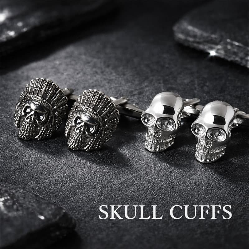 ドクロカフス[cufflinks]カフスボタン( カフリンクス )についてカフスボタン(カフリンクス)とは、Yシャツやドレスシャツの袖口を留めるためのアクセサリーです。日本ではカフスボタン、またはカフスと略して呼ばれます。結婚式や、その二次...