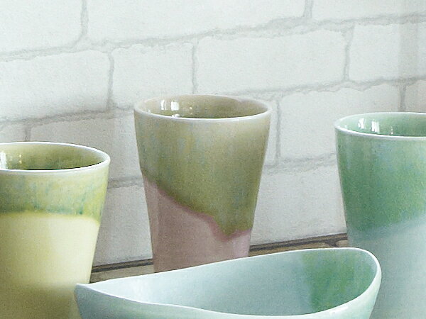 ・サイズ径8.5x高12.5cm・重さ290g・材質陶器（美濃焼）・レンジ○・オーブンX・食洗機○　