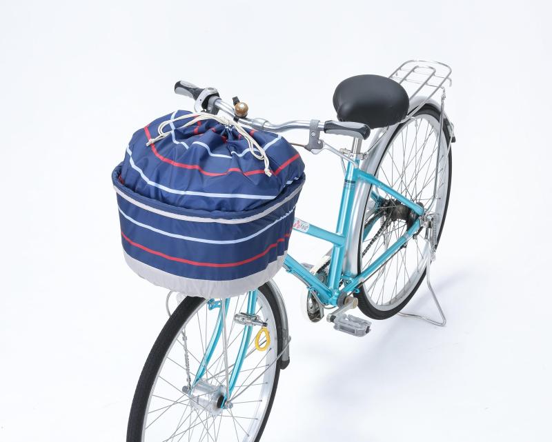 川住製作所 自転車 でざいん前カゴカバー きんちゃくタイプ K-109FB 紺赤ボーダー/ライトベージュ材質：ポリエステル100％きんちゃくタイプゴム留め式採用で、ワンタッチテープで止めるだけの簡単装着防水＆撥水機能付きカラー：紺赤ボーダー...