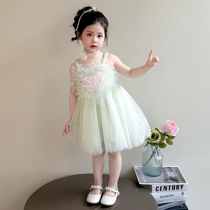 ・カテゴリ: 子供用ワンピース・スタイル: プリンセス・主な素材: 綿85%・素材感: チュール生地・裏地素材: 綿85%・対象性別: 女児・対象年齢: 3〜8歳 (100〜140cm)・生地加工: 柔軟加工・デザイン: キャミソール/ノー...