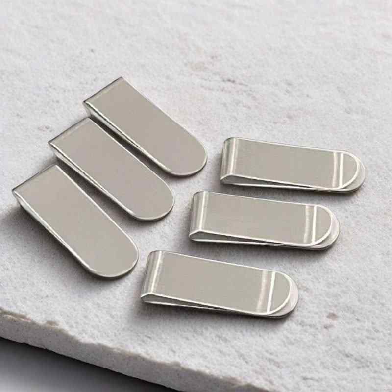 ・種類: DIYアクセサリーパーツ・素材: ステンレス・加工: メッキ・カラー: 56×20×0.8mm ステンレス原色, 56×20×0.8mm ステンレスゴールド, 56×20×0.8mm ステンレスブラック・流行要素: 丸型・スタイル...