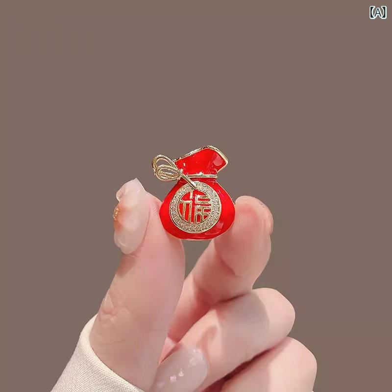 ・種類: ブローチ・素材: 合金・スタイル: 女性用・カラー: 福気満滿福袋・加工: 滴油・流行要素: 福袋・スタイル分類: 中国風、レトロ