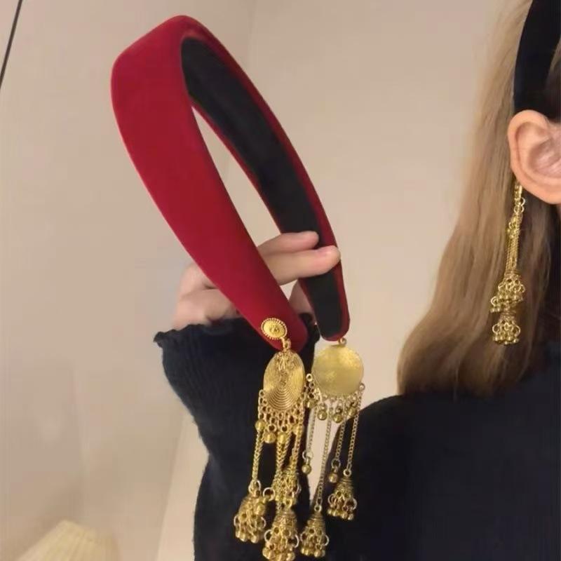 ・カテゴリ: ヘアアクセサリー・スタイル: 韓国風・スタイル: 清新スイート・主な素材: 合金・対象: 女性・流行要素: ベル・カラー展開: 黒（片側金タッセル）、黒（片側銀タッセル）、赤（片側金タッセル）、黒（両側金タッセル）、黒（両側銀...