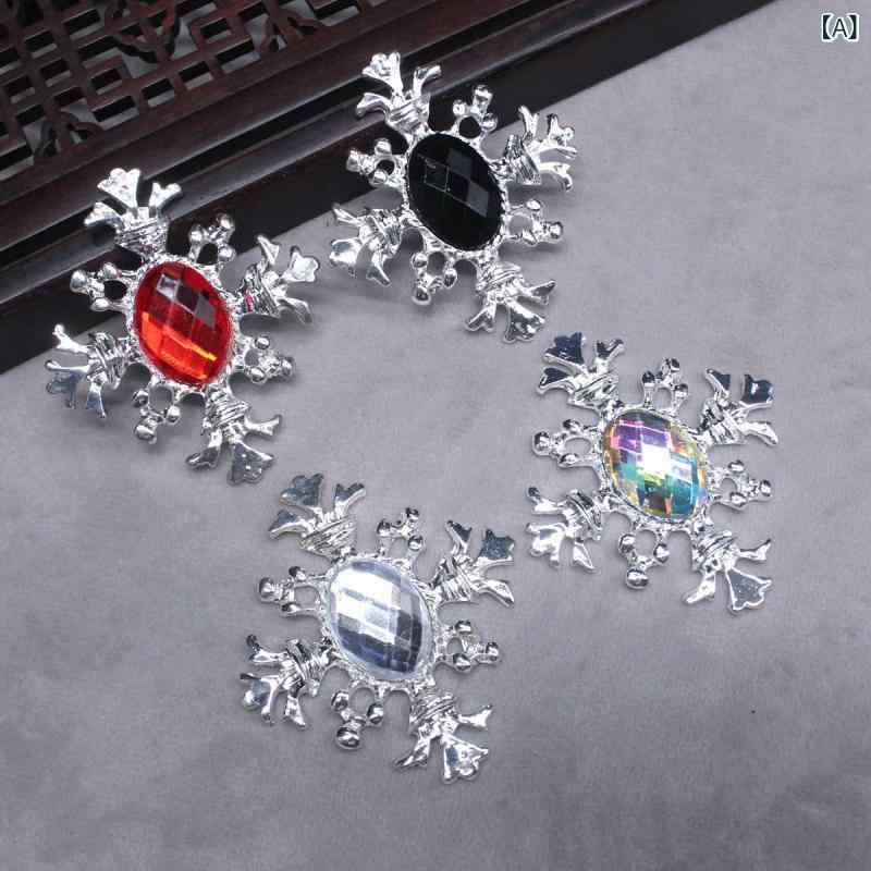 ・カテゴリ: アクセサリー・素材: 金属・加工: メッキ・カラー展開: 赤い十字、透明白十字、黒十字、白十字、花辺白、花辺黒、花辺透明白、花辺赤