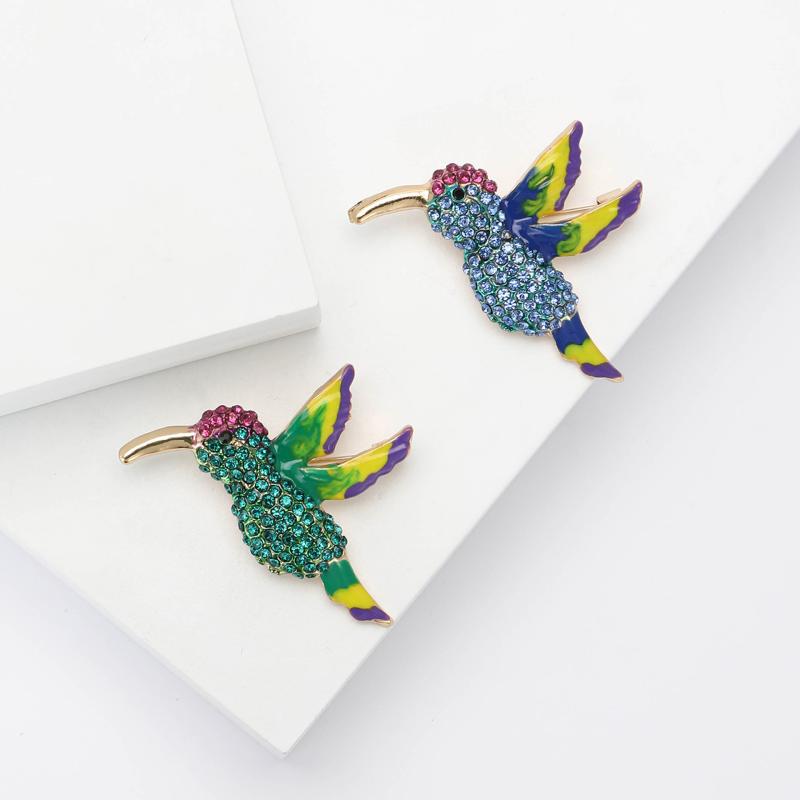 ・種類: ブローチ・素材: 合金・デザイン: 動物・モチーフ: 鳥・加工: ラインストーン・カラー展開: 青、緑、彩色・スタイル: ビジネスファッション・対象: 女性・用途: 装飾