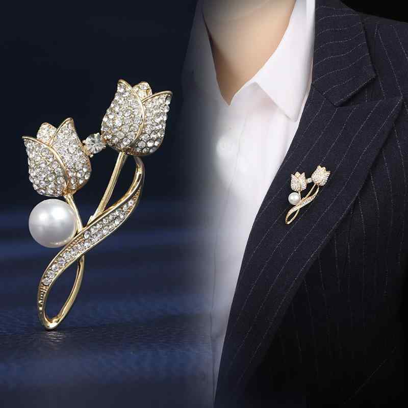 ・カテゴリ: 胸針・スタイル: 女性用・デザイン: 花・素材: ラインストーン・カラー展開: 金色、銀色・機能: 装飾