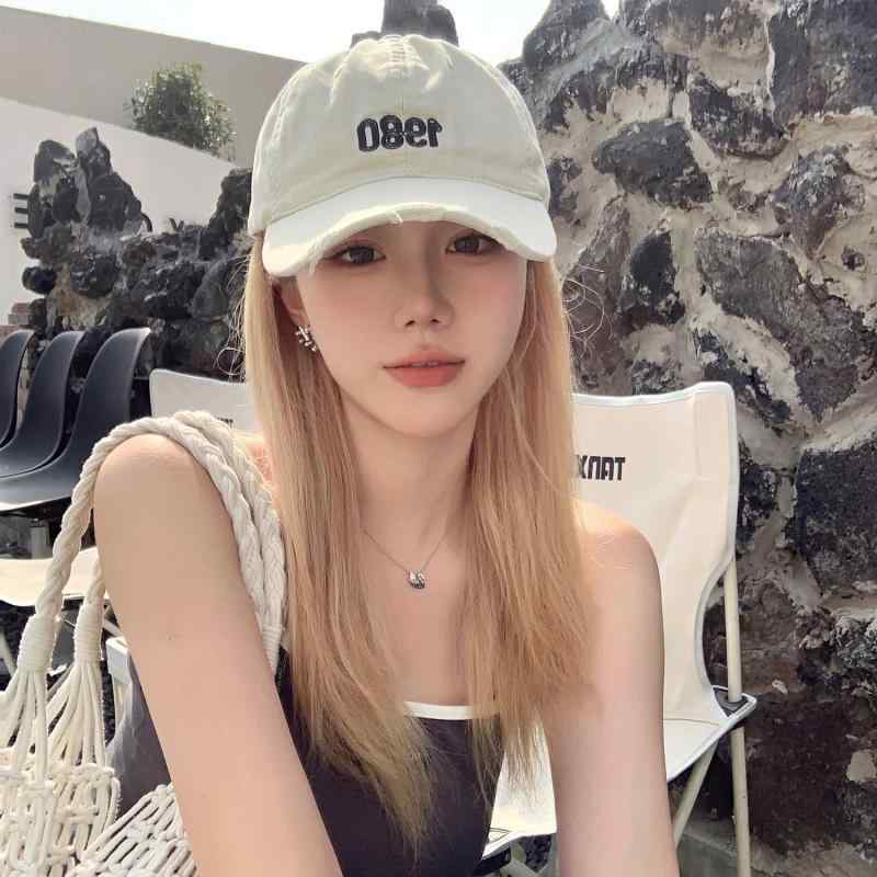 ・カテゴリ: ウィッグ付きキャップ・対象: 女性・製法: 機械植え・施術対応: カラー・パーマ不可・ヘア素材: 耐熱ファイバー・対応肌色: すべての肌色・対応顔型: すべての顔型・前髪タイプ: ロング前髪・効果: 小顔効果・ウィッグヘアスタ...