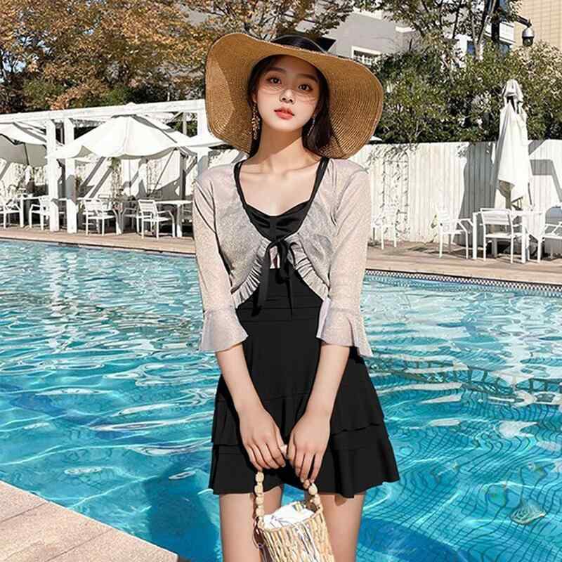 ・カテゴリ: ワンピース水着・スタイル: ワンピース水着・対象性別: 女性・対象年齢: 成人・デザイン: 保守的、無地・パッド・ワイヤー: 胸パッドあり・ワイヤーなし・主な素材: ポリエステル・素材割合: 94%・裏地素材: ポリエステル・...