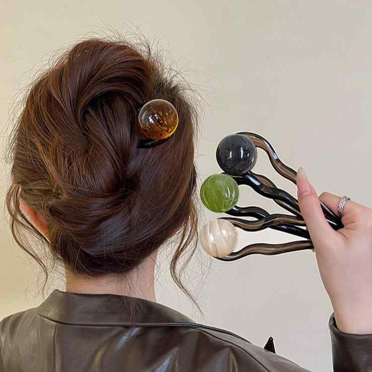 ・カテゴリ: ヘアアクセサリー・主な素材: 布・スタイル: エスニック・デザイン: リボン・用途: 誕生日プレゼント、ギフト・カラー展開: キャラメル、ダークグレー、アイボリー、グリーン・トレンド要素: 通勤ファッション