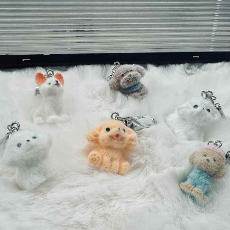 ・カテゴリ: キーホルダー・スタイル: スイート・主な素材: プラスチック/樹脂・柄: 動物・カラー展開: ふわコーギー【ストラップ】、ふわゴールデン【ストラップ】、ふわテディ【ストラップ】、ふわビション【ストラップ】、サイドビション【スト...