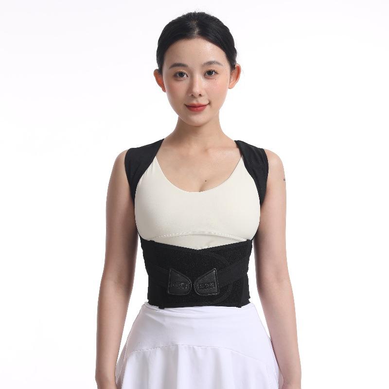 ・カテゴリ: 姿勢矯正ベルト・カラー展開: ブラック・サイズ展開: XS（体重25kg以下）、S（体重20-30kg）、M（体重30-42.5kg）、L（体重42.5-52.5kg）、XL（体重52.5-58kg）、XXL（体重58-69k...