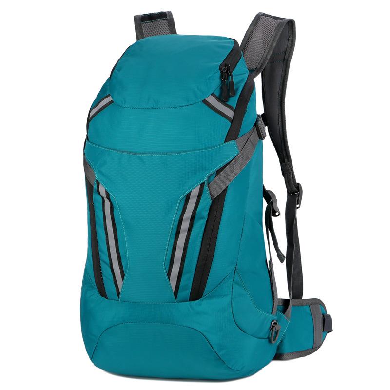 ・容量: 20-35L・素材: ナイロン・機能: 通気、防水、耐摩耗、防犯、耐震、負担軽減・柄: 無地・スタイル: カジュアル旅行・裏地素材: ナイロン・流行要素: プリント・背面システム: エアクッションストラップ・カラー展開: ブラック...
