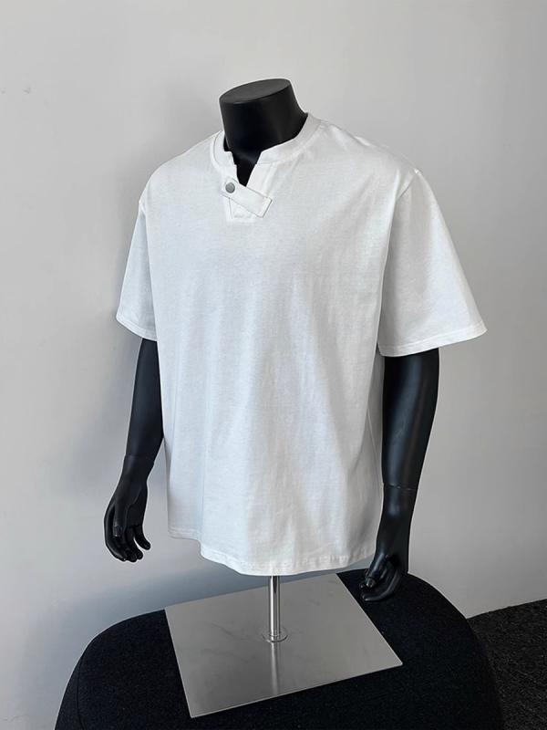 ・カテゴリ: Tシャツ・主な素材: ポリエステル96%以上・柄: 無地・シルエット: ルーズ・ネックライン: クルーネック・袖丈: 半袖・袖型: スタンダード・厚み: 薄手・カラー展開: ブラック、ホワイト・サイズ展開: M、L、XL、XX...
