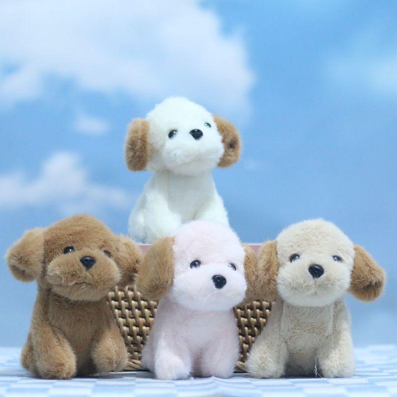 ・カテゴリ: ぬいぐるみ・キャラクター: 犬・仕様: キャラクター・アニメ・中綿素材: PP綿・生地素材: 超やわらかショートぬいぐるみ・カラー展開: ピンク、ホワイト、ライトブラウン、ダークブラウン・高さ: 12cm・対象年齢: 15歳〜35歳