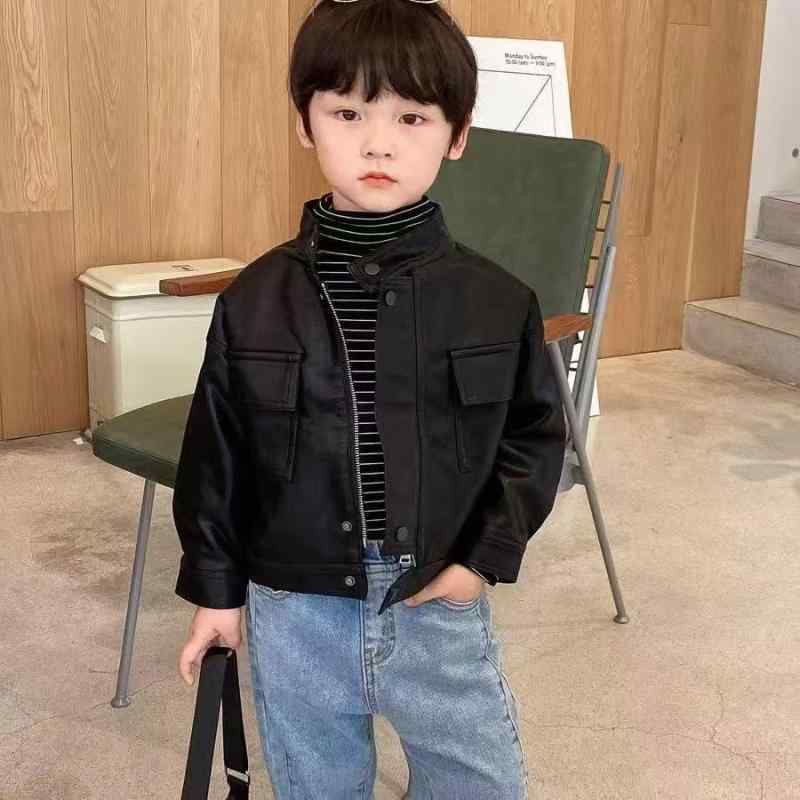・対象性別: 男の子・対象年齢: 8歳以上（身長140cm以上）・ネックライン: クルーネック・スタイル: 韓国風・表地素材: ポリウレタン・裏地素材割合: 71%〜80%・主素材: ビニロン・主素材割合: 71%〜80%・カラー: ブラッ...