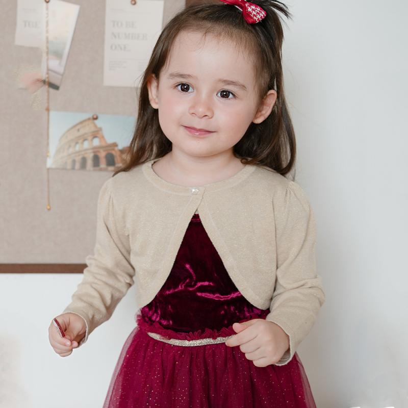 ・カテゴリ: 子供用カーディガン・対象性別: 女の子・生地加工: 柔軟加工・スタイル: 欧米風、ブリティッシュ、カーディガン・対象年齢: 3〜8歳（身長100〜140cm）・厚み: 薄手・袖丈: 長袖・留め具の種類: 1つボタン・フード: ...