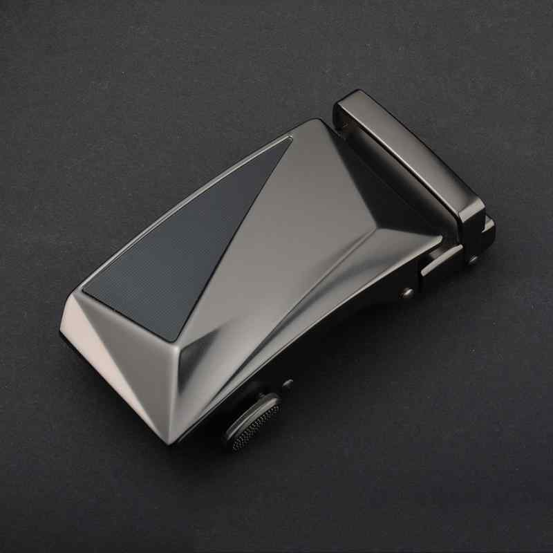 ・性別: メンズ・素材: 合金・バックル形状: 長方形・商品タイプ: オートロック式バックル・留め具方式: オートロック式・スタイル: ビジネス・着用シーン: ビジネス・柄: アルファベット・バックル要素: アルファベット・カラー展開: シ...