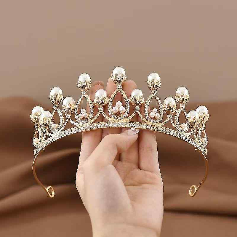 ・素材: 金属・スタイル: プリンセス・対象: 子ども・デザイン: クラウン・加工技術: 精工・クリスタルタイプ: 白水晶・ギフト向け用途: 結婚式、誕生日、旅行記念、祝日・カラー展開: 3号クラウン、3号クラウン 2個セット・カテゴリ: ...