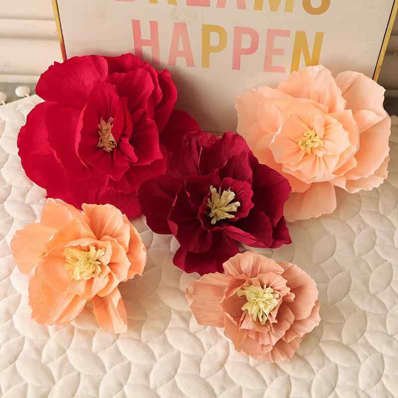 ・カテゴリ: 結婚式用装飾品・主な素材: 紙・サイズ: 詳細参照・カラー展開: シングルしわ加工フラワー-ピーチ（大中小）、シングルしわ加工フラワー-ワインレッド（大中小）、シングルしわ加工フラワー-ピーチ20cm（背面に両面テープ付き）、...