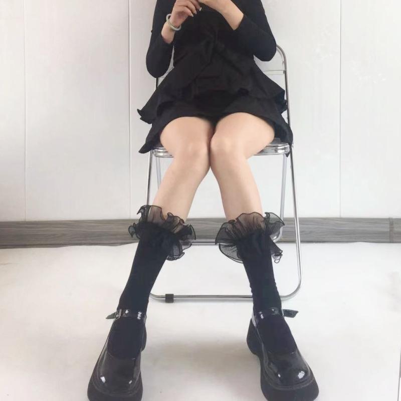 ・カテゴリ: 靴下・機能: 抗菌、防摩擦・柄: 無地・対象性別: 女性・対象年齢: 青年（18-40歳）・主な素材: 綿・レッグ長: ミドルレッグ・カラー展開: ホワイト（ショート）、ブラック（ショート）、ホワイト（ハイソックス）、ブラック...