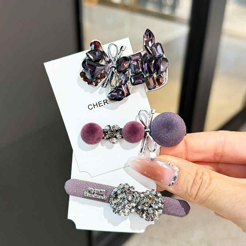 ・主な素材: ラインストーン・デザイン: 手工芸・ヘアクリップ分類: サイドクリップ・カラー展開: ラインストーンリボン、紫の子犬、ラインストーンモデル・スタイル: シンプルスタイル・スタイル分類: ファッション通勤・カテゴリ: ヘッドドレ...