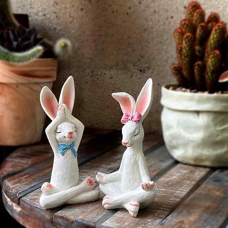 ・カテゴリ: 動物・主な素材: 樹脂、プラスチック・スタイル: 日式雑貨・カラー展開: 瑜伽兔一対・サイズ: 高さ13cm、幅7cm