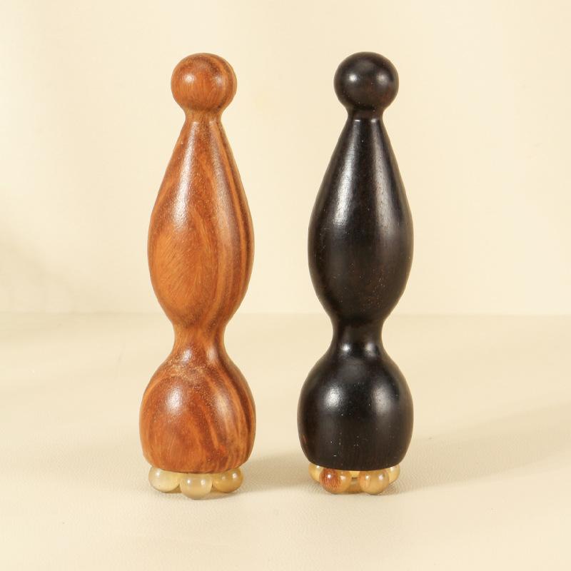 ・カテゴリ: 美容コーム・ネットコンテンツ: 15g・カラー展開: 緑檀＋羊角（五珠マッサージ棒）、黒檀＋羊角（五珠マッサージ棒）・素材: 檀木＋羊角・対象: 一般用・サイズ: 7.5*2cm