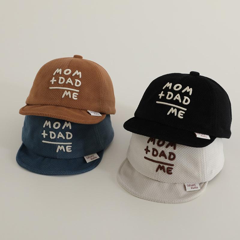 ・カテゴリ: 棒球帽・カラー展開: カーキ、ダークブラウン、キャラメル、ブラック、ベージュ、ブルー・サイズ展開: 46-48cm（0-3歳向け）・つばの形状: カーブバイザー・帽子のトップ形状: 丸型・機能: 保暖・スタイル: ストリート、...