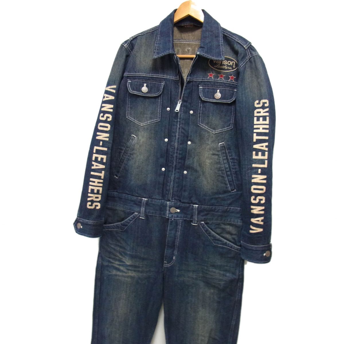 商品説明文 ブランド VANSON バンソン サイズ表記 L サイズ（実寸） 全長165cm、身幅54cm、肩幅47cm、袖丈63cm、ウエスト101cm、股下80cm、モモ幅30cm、裾幅24cm （多少の誤差はご了承下さい。） カラー ...