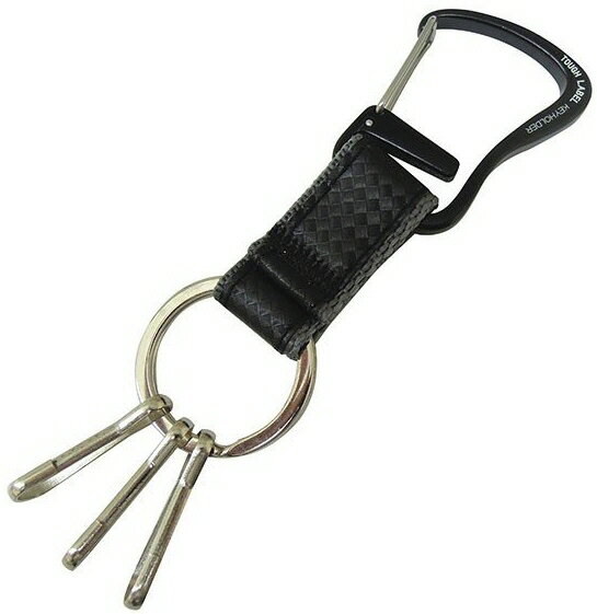 TOUGH LABEL CARABINER KEY RING付き商品説明カギが外しやすいミニナスカン付き。 ショートストラップ＆カラビナ。 上質感のあるカーボン調合成革使用。 寸法：L135×W40×H(D)10mm 質量：20g 材質 カ...