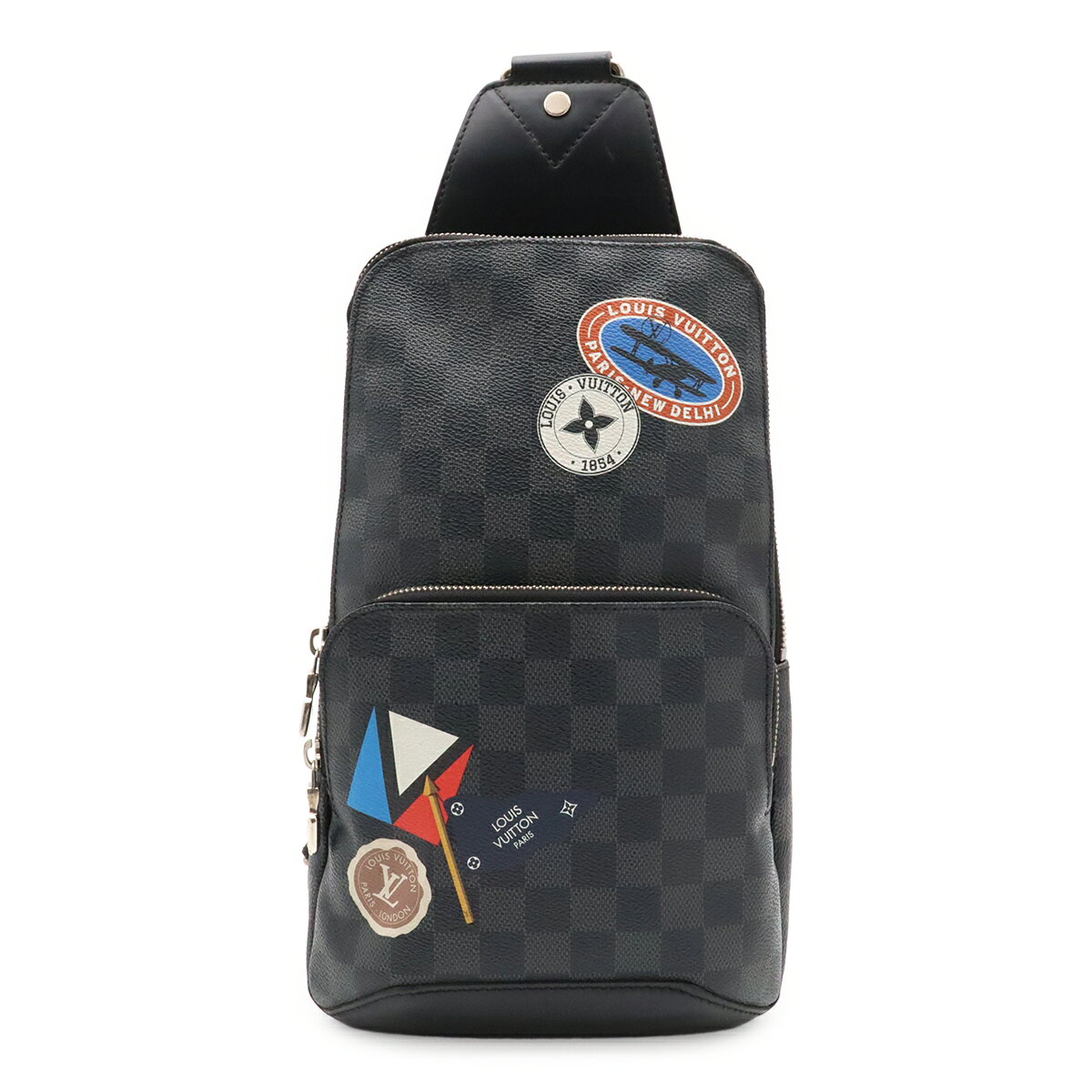 商品説明 程度 中古 ABランク サイズ W18cm H31cm D9cm ショルダー長さ約104cm(調節可能) 材質 PVC 仕様 外側ファスナーポケット1、内側ポケット1 付属品 なし 重さ 約460g コンディション 外側 若干のベ...