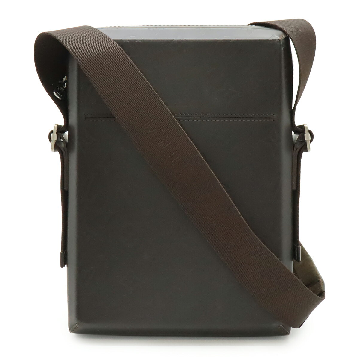 商品説明 程度 中古 ABランク サイズ W19cm H27cm D4.5cm ショルダー最長約142cm(調節可、金具含む) 材質 モノグラム グラセレザー カラー カフェ 仕様 外側ポケット1、内側ポケット1 付属品 なし 重さ 約53...