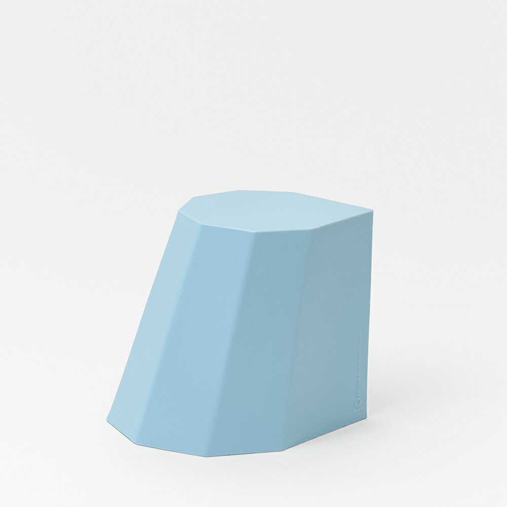 item:Arnoldino Stool(Baby Blue) brand:GAMPER LTD. designer:Martino Gmaper イタリア人デザイナー Martino Gamper（マルティノ・ガンパー）が2006年にデザ...