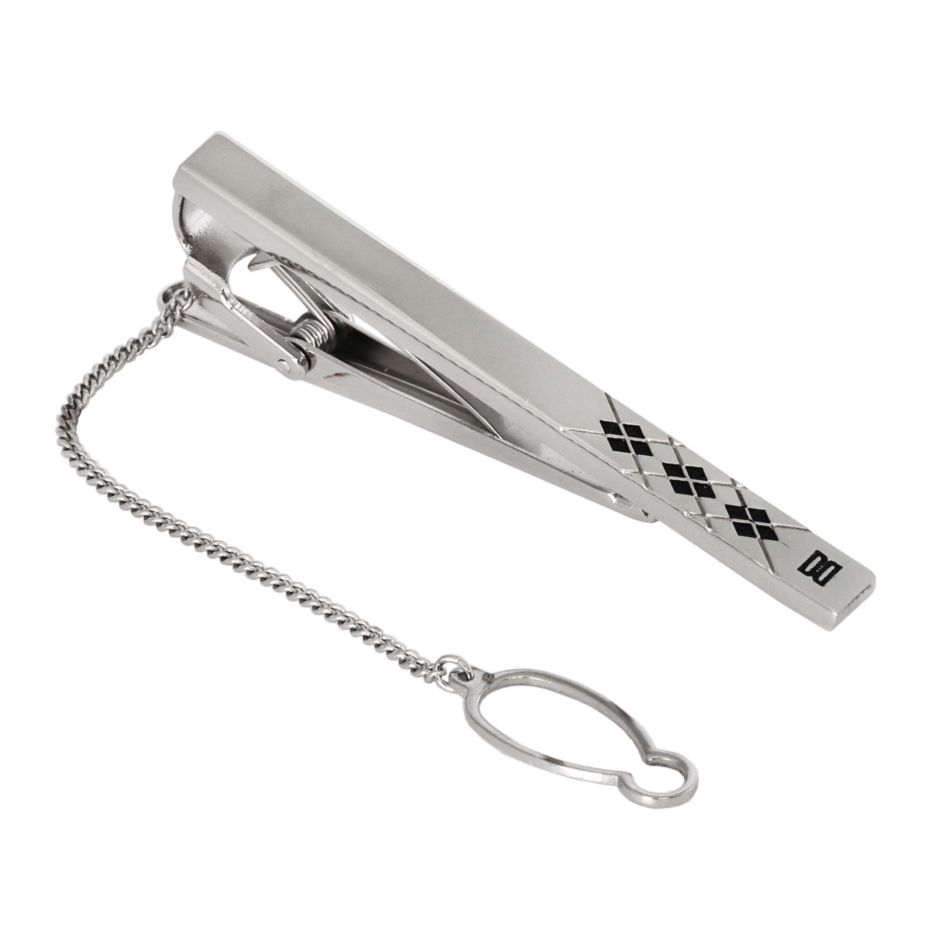 ●サイズ：約H0.5×約W6CM●モニターの解像度によって、実物と画像の色合いが多少違うように見える場合がございます。ご了承くださいますようお願いいたします。●付属品 DAKS純正ギフトBOX●素材：ロジウムメッキ、エポキシ