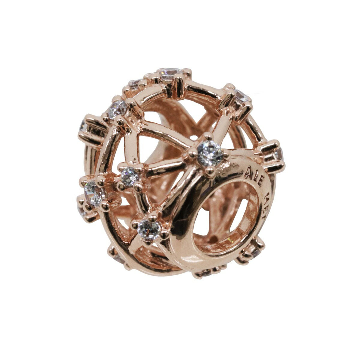 PANDORAは1982年にデンマーク・コペンハーゲンで誕生しました。現在、世界では100カ国以上で展開しているジュエリーブランドです。手ごろな価格でありながら、高品質な素材で手仕上げの精巧な作りが魅力です。サイズ：H12×W12×D9.8mm