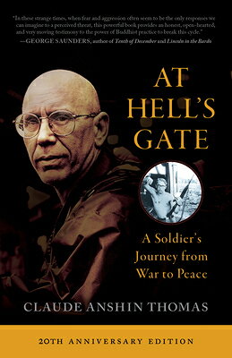 AT HELLS GATE Claude Anshin Thomas SHAMBHALA2025 Paperback English ISBN：9781645473855 洋書 Fiction & Literature（小説＆文芸） Bio...