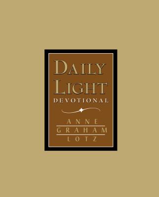 DAILY LIGHT ー TAN NKJV TAN/E Anne Graham Lotz THOMAS NELSON PUB1998 Leather NKJV Tan English ISBN：9780849954467 洋書 Socia...