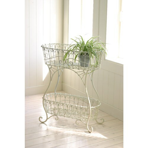 商品説明：ガーデニングの他、お気入りの小物を飾って自分だけの特別な空間に…クリームを基調としたやさしいカラーで、どんなお部屋にもよく馴染みます。 素材：スチール 色：クリーム・アンティーク調 サイズ：W60*D28*H74cm カゴ内寸法：...