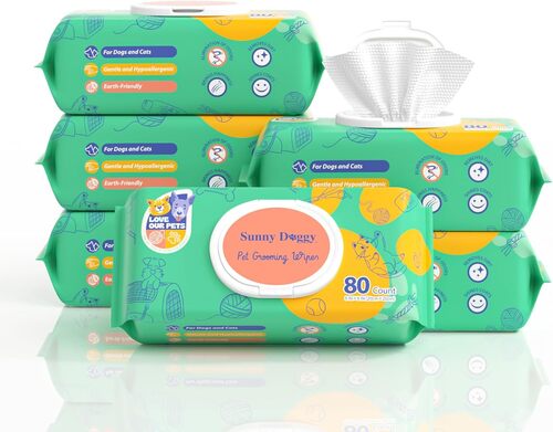 【優れた清潔効果】ペットウェットティッシュは99％水と天然成分を利用して強い清潔力を持っています。爪、目の周り、口の周り、おしり、体とよく気になるニオイと汚れをすっきり拭き取れます。ペットの清潔を保つます。 【なめても安心】ペット用ウェット...