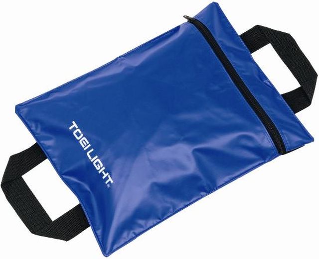 商品情報[ 商品詳細 ]●運賃ランク　1●材質：内袋ナイロン+PVC、外被ターポリン●1枚●サイズ29×37.5cm●重さ210G●10kG用●取手付●室内外兼用●ファスナー付●砂を入れてご使用ください。（砂により重さが異なる場合があります...