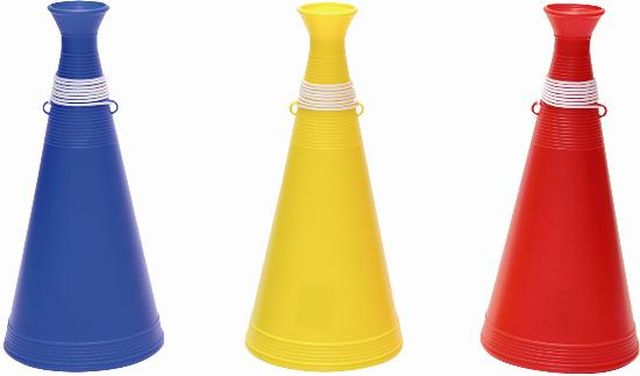 商品情報[ 商品詳細 ]●運賃ランク　4●ポリエチレン●1ヶ●全長32cm×約15cm●重さ110g●紐付●チーム名、学校名など名入れ加工(シール)対応いたします。ご相談ください。運動会、スポーツ大会等応援用グッズ!![ カラー ]黄&nb...