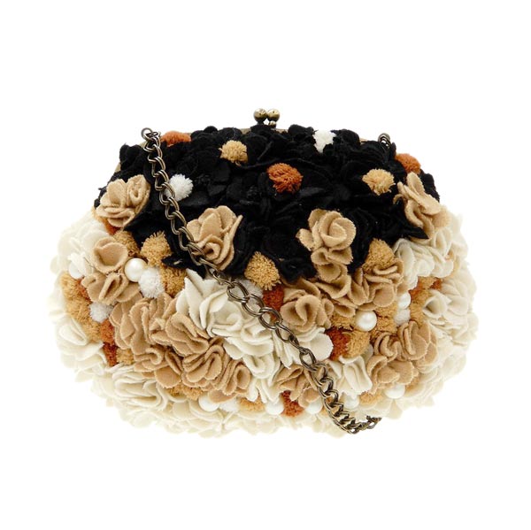 商品タイトル dotto check フラワーモチーフ がま口 ショルダーバッグ アイボリー系 [M02850] 管理番号 BR08634 状態ランク A 状態詳細 一般的な使用感はありますが、使用に問題のない商品です。 詳細：金具所々にス...