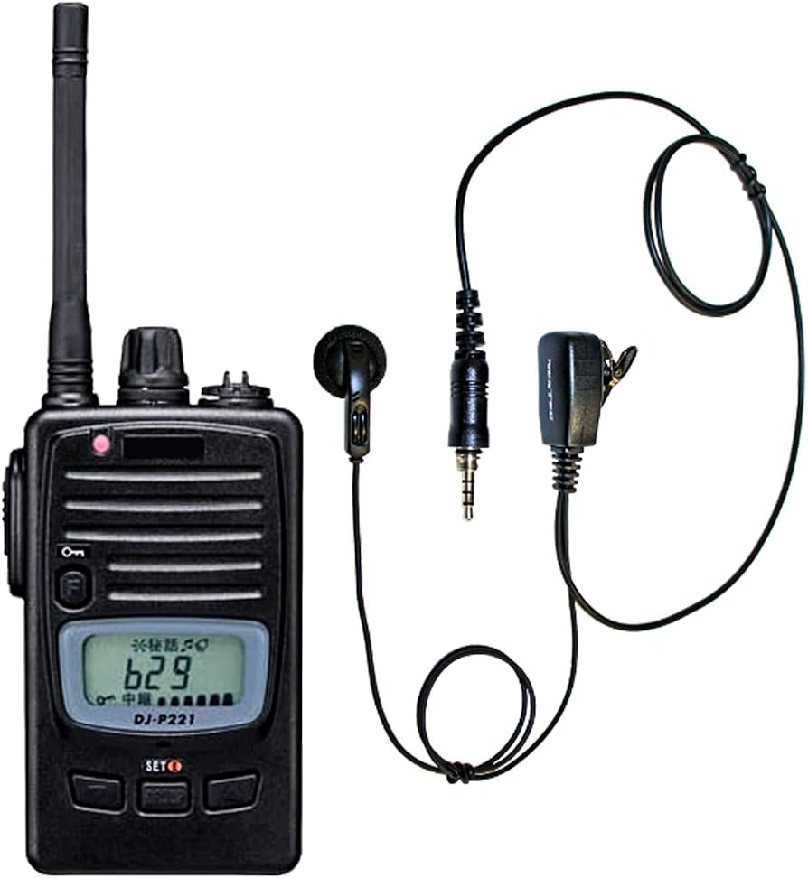 免許不要 安定の定番モデル ・技適マーク取得済み商品 F.R.C.製高品質イヤホンマイクが付いたお得なセット インナー型イヤホンマイク：NP-22WPが1本付属 運用中のチャンネルとグループトーク番号を自動で検知、自動で設定してキーロックを...